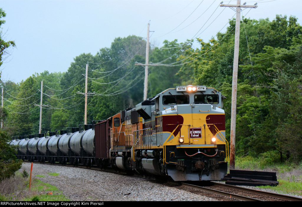 NS 1074 BNSF 9925 CSX Train K038 Crude Oil Loads